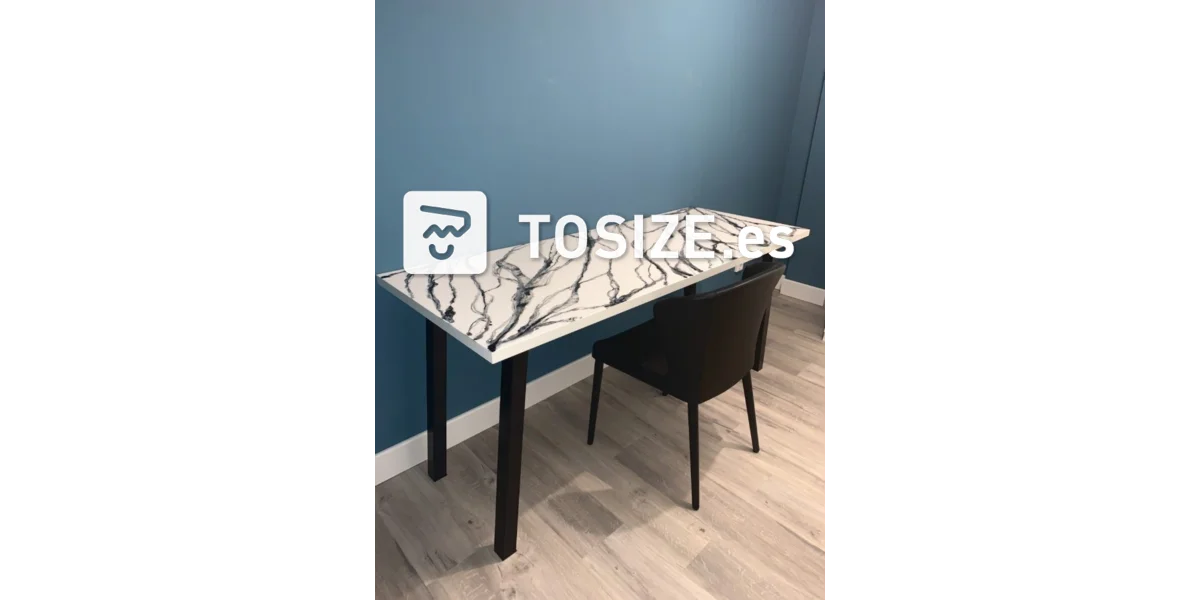 Mesa con tablero de MDF efecto mármol | TOSIZE.es
