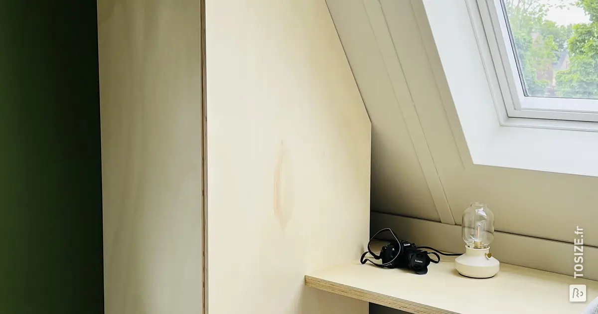 Meuble de lit avec bureau et armoire, par Alex | TOSIZE.fr