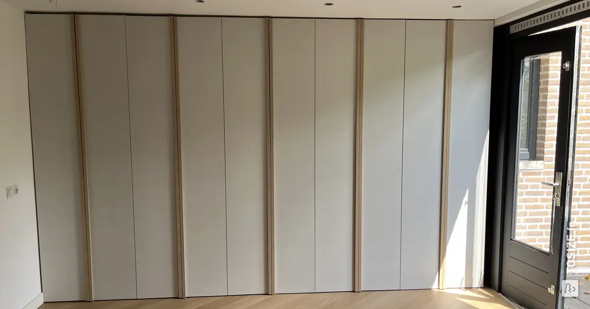 Armoire Pax sur mesure de 75 cm, par Henk | TOSIZE.fr