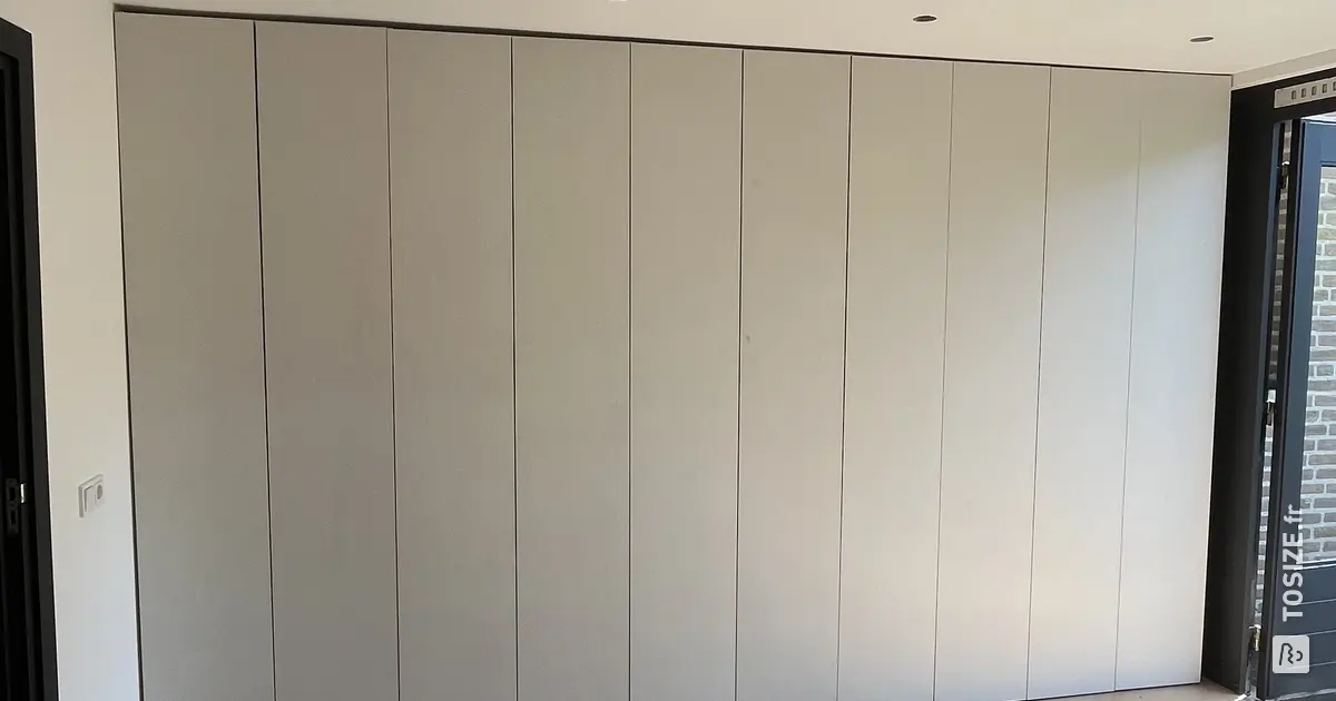 Armoire Pax sur mesure de 75 cm, par Henk | TOSIZE.fr