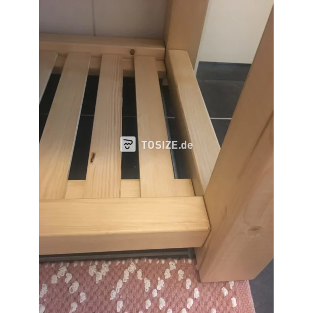 Maßgeschneiderte Waschbeckenmöbel aus Fichtenholz | TOSIZE.de