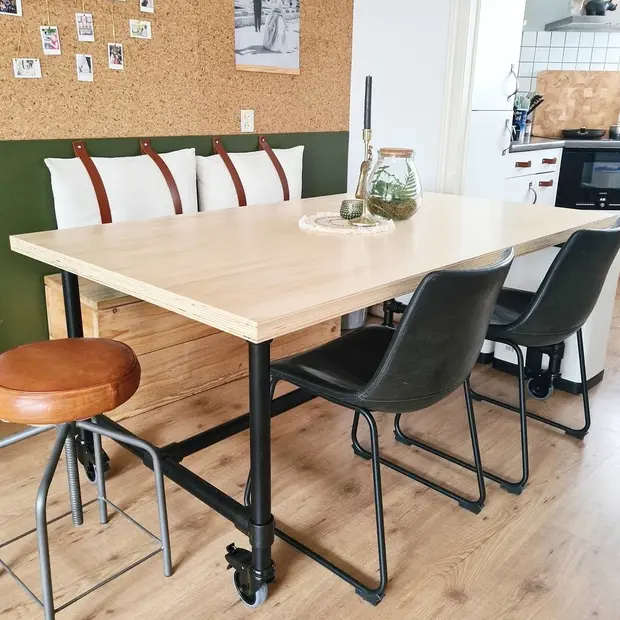 Tables à manger en époxy avec base en MDF | TOSIZE.fr
