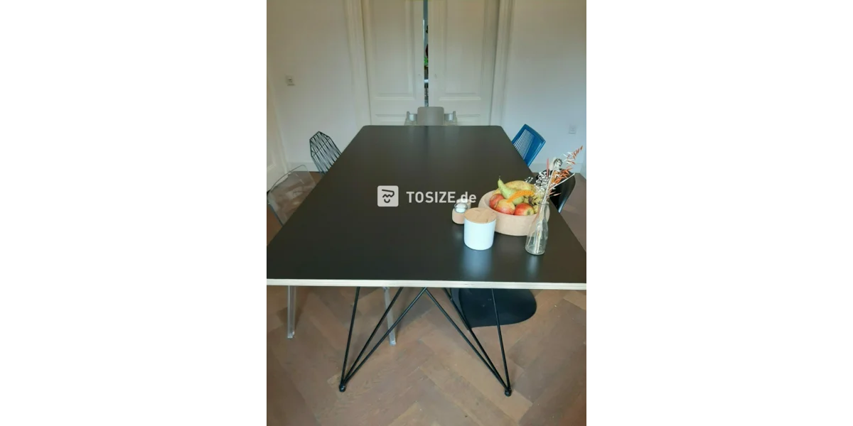 Moderne Tischplatte aus Sperrholz | TOSIZE.de