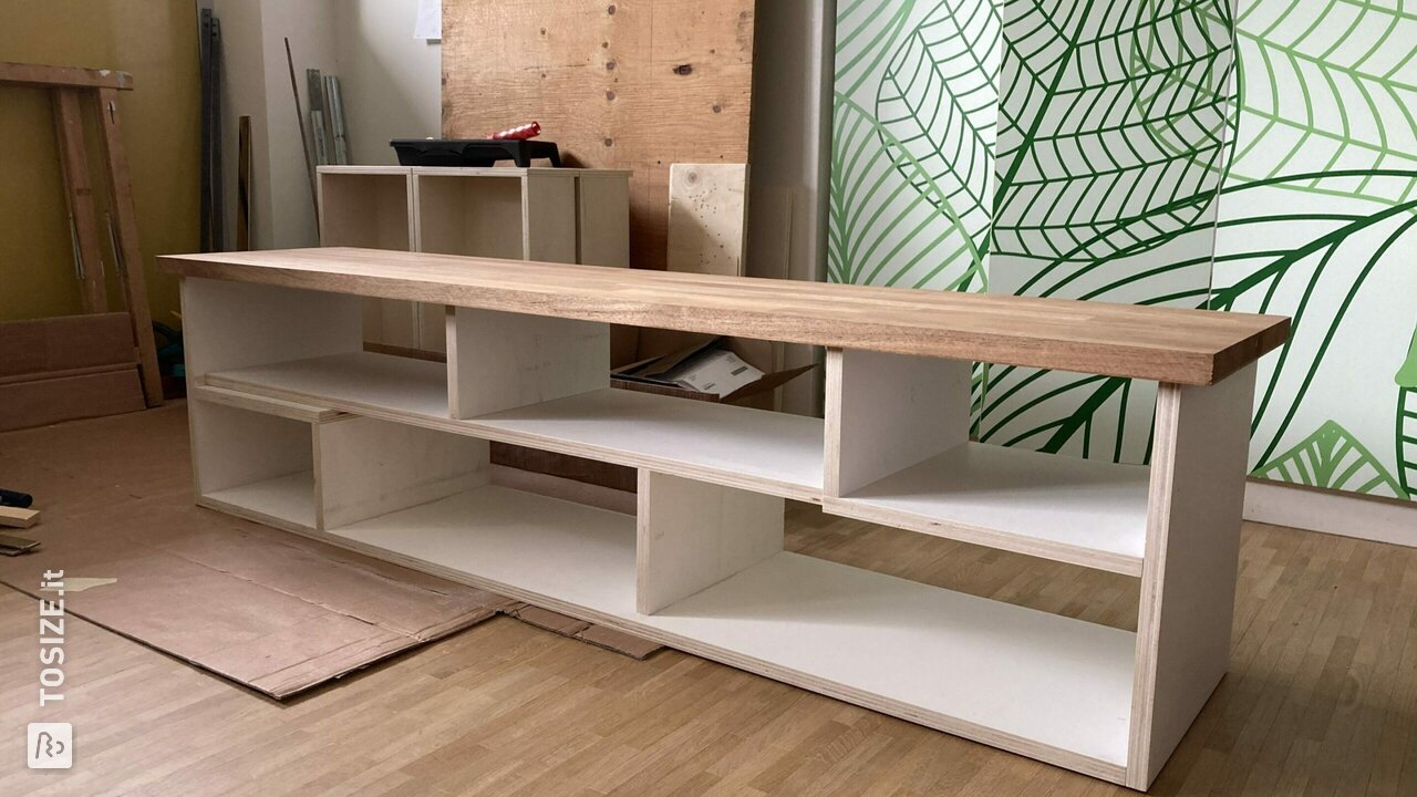 Elegante mobile da camera fai-da-te realizzato in compensato - TOSIZE.it