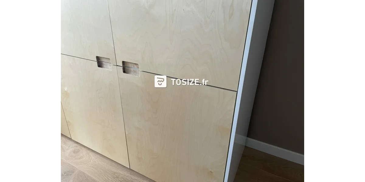 Armoire IKEA avec façades en bouleau multiplex, par Kevin | TOSIZE.fr