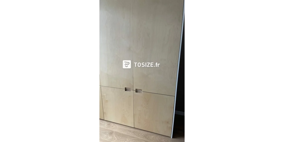 Armoire IKEA avec façades en bouleau multiplex, par Kevin | TOSIZE.fr