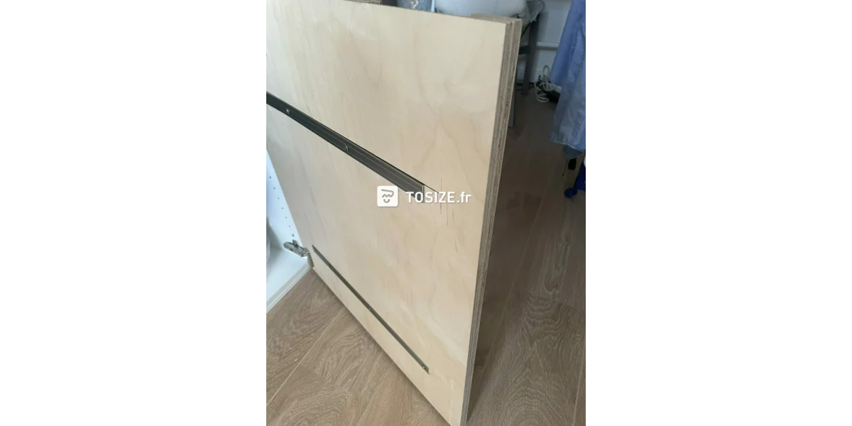 Armoire IKEA avec façades en bouleau multiplex, par Kevin | TOSIZE.fr