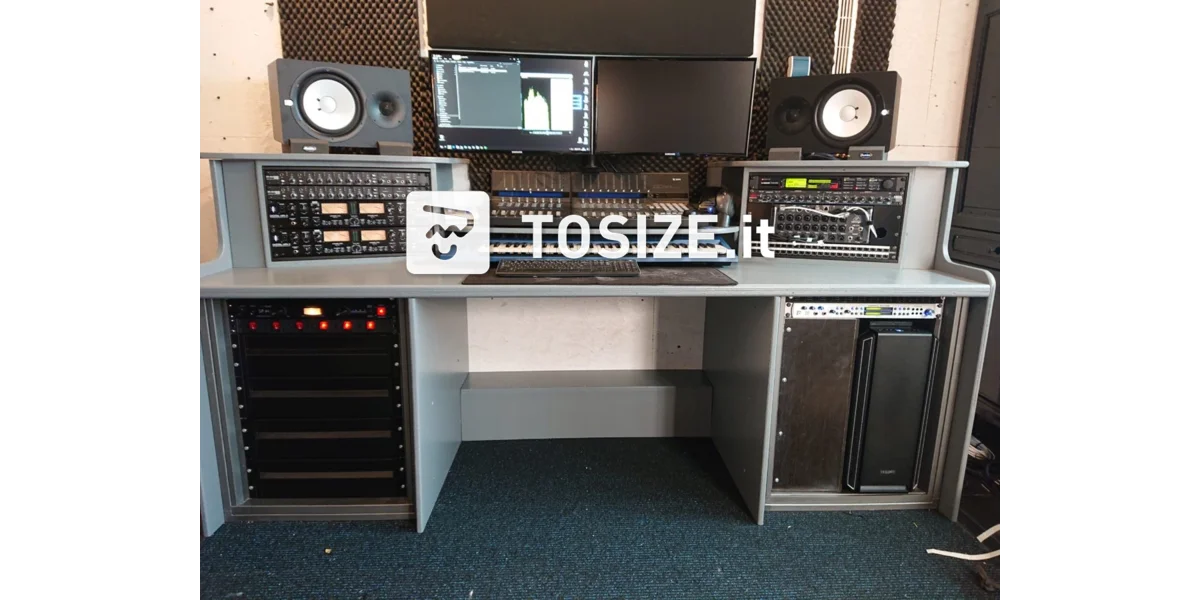 Mobili da studio su misura in multistrato di pioppo | TOSIZE.it