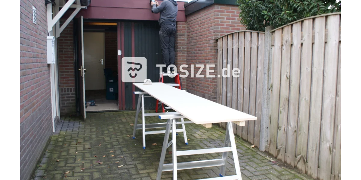 Erneuern Sie die Fassade der Garage mit Sperrholz | TOSIZE.de