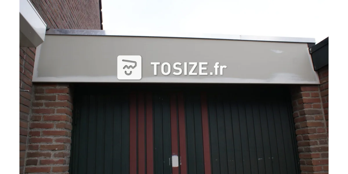 Renouveler la façade du garage avec du contreplaqué | TOSIZE.fr