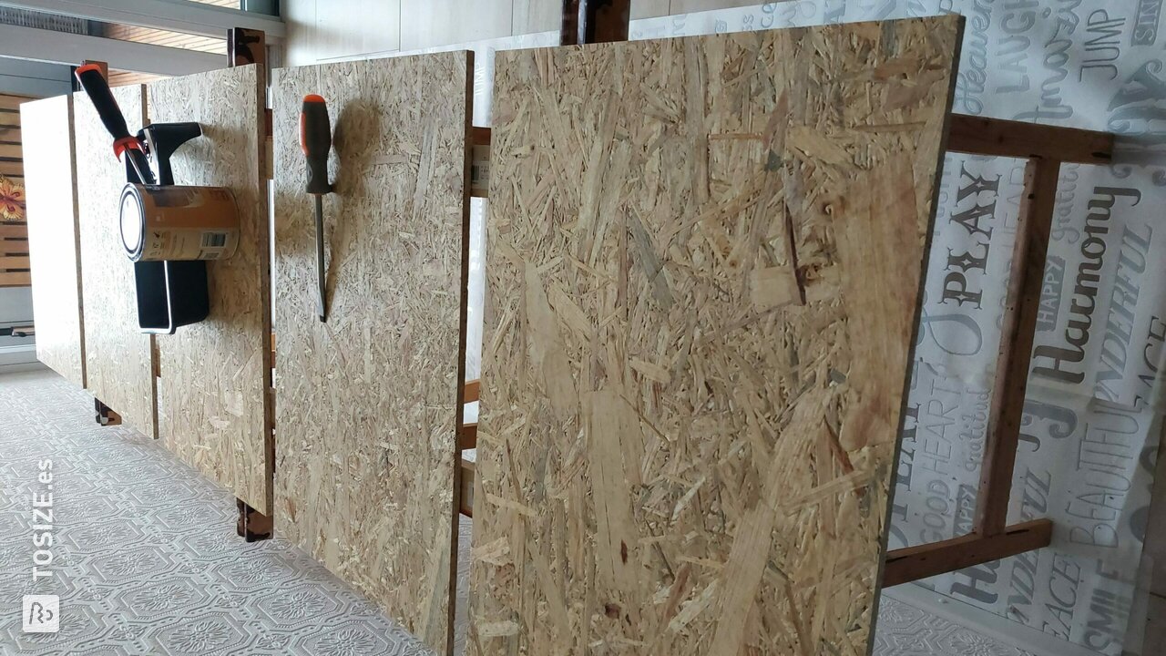 Decoración de pared en dormitorio, con OSB - TOSIZE.es