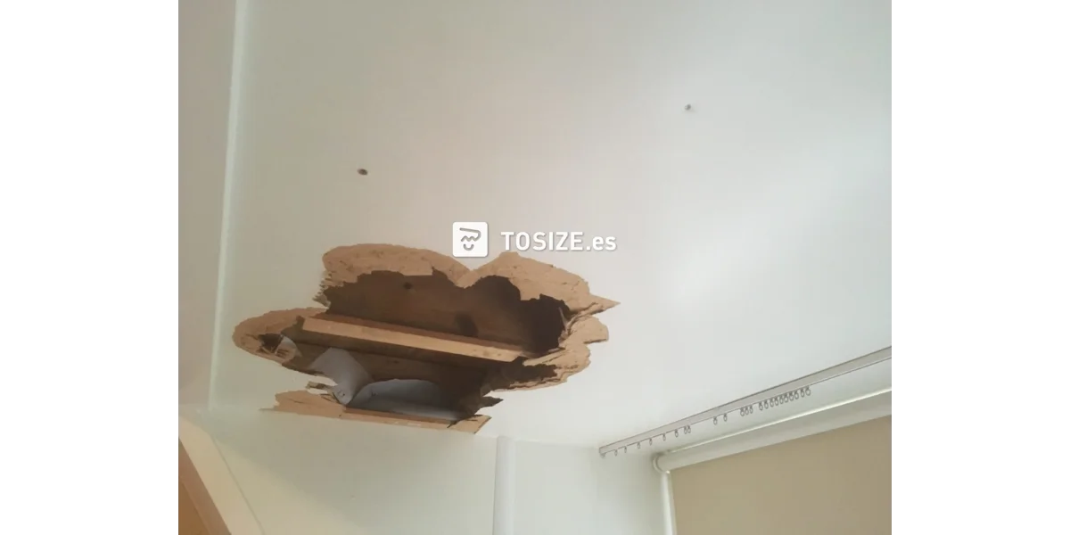 Reparación de techo abuhardillado de MDF, por Edward | TOSIZE.es