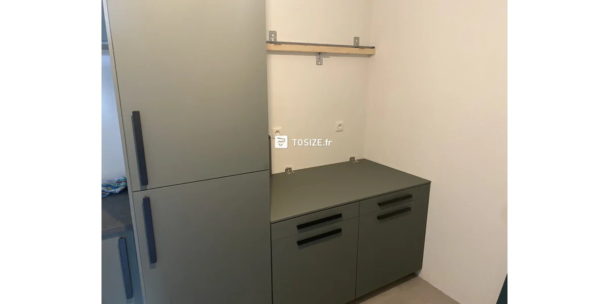 Surélévation dans la buanderie pour la machine à laver et le sèche ...