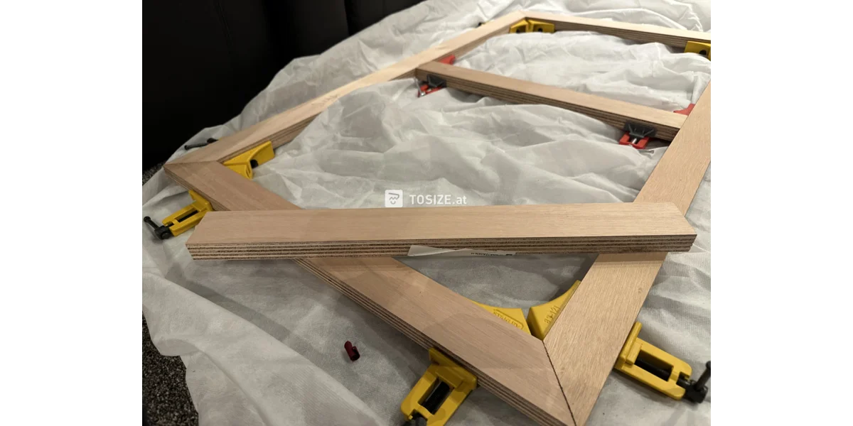 Selbstgemachte Wandpaneele für Heimkino aus Sperrholz | TOSIZE.at