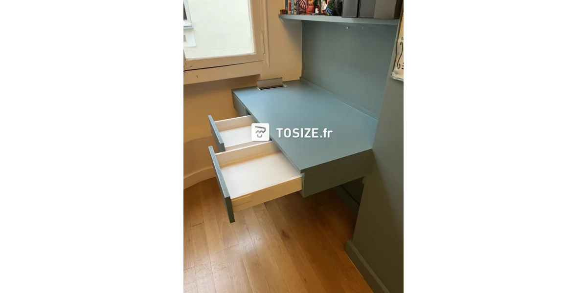 Un bureau en MDF sur mesure pour chambre d'ado | TOSIZE.fr