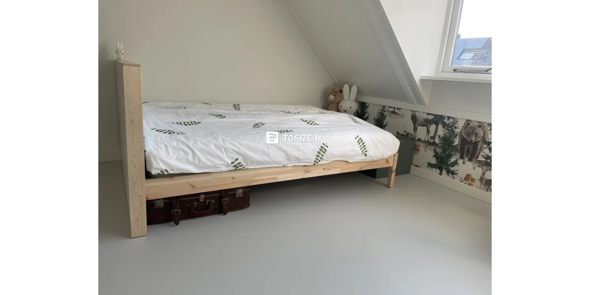 Une tête de lit faite maison pour lit Ikea Tarva | TOSIZE.fr