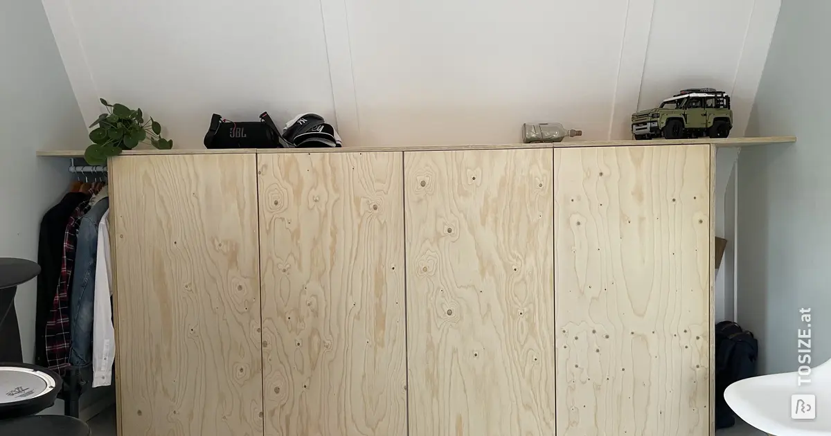 Wunderbar Kleiderschrank Unter Schraege Ikea Und Bewertungsarah5217