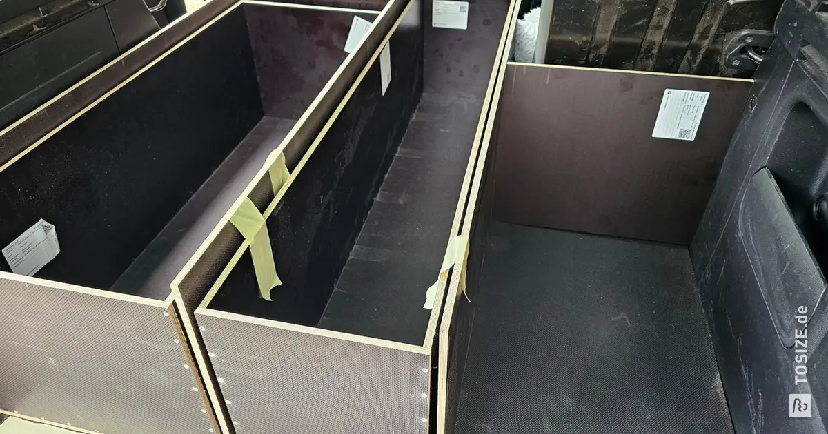 Maßgeschneiderte Hundebox und Autoschubladen von Michael | TOSIZE.de