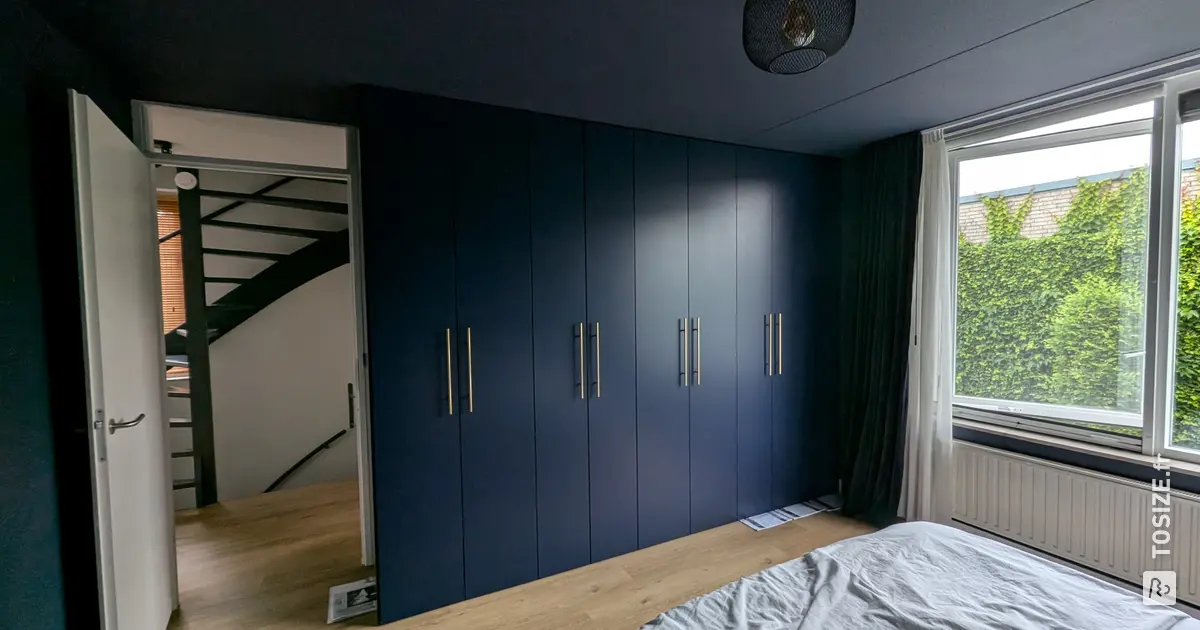 Armoire Pax sur mesure avec portes bricolées par Maartje | TOSIZE.fr