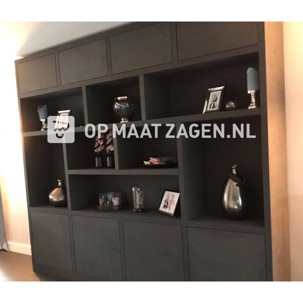 Maatwerk vakkenkast gemaakt van MDF Zwart V313 - OPMAATZAGEN.nl